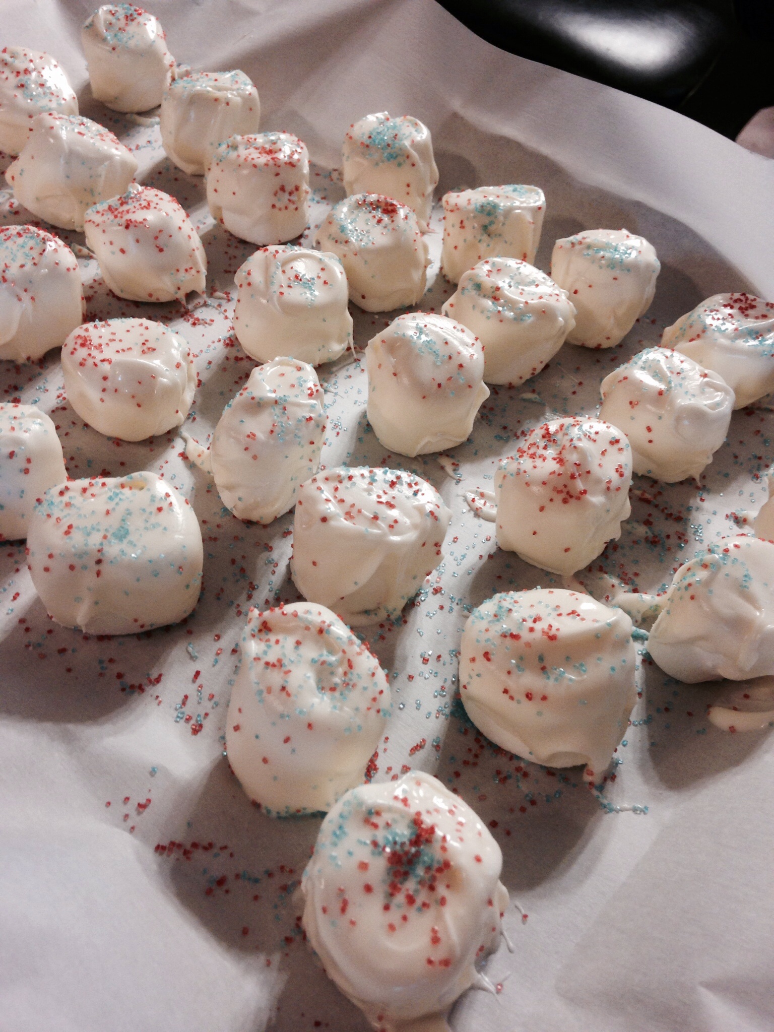 4th of July Fruit & Marshmallow Kabobs | Harleys and Heels