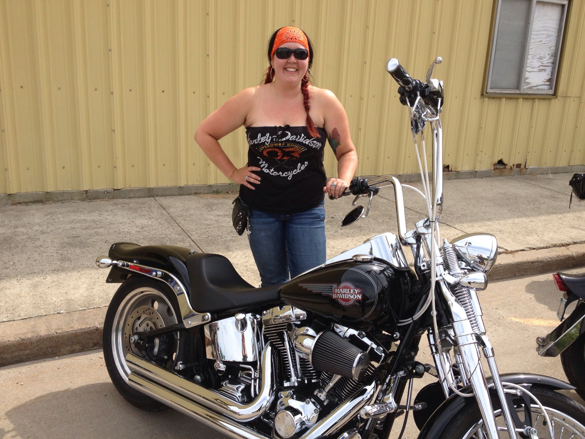Women of Harley: Elizabeth S. | Harleys and Heels